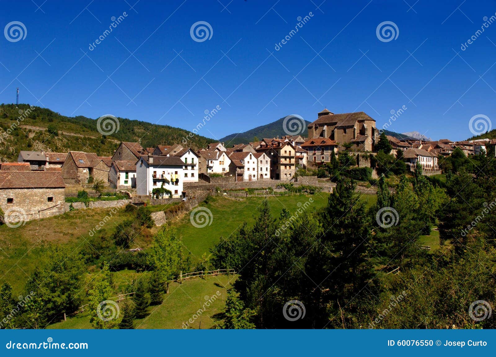 Anso, Echo and Anso Valley, Huesca Stock Photo - Image of spain, huesca ...