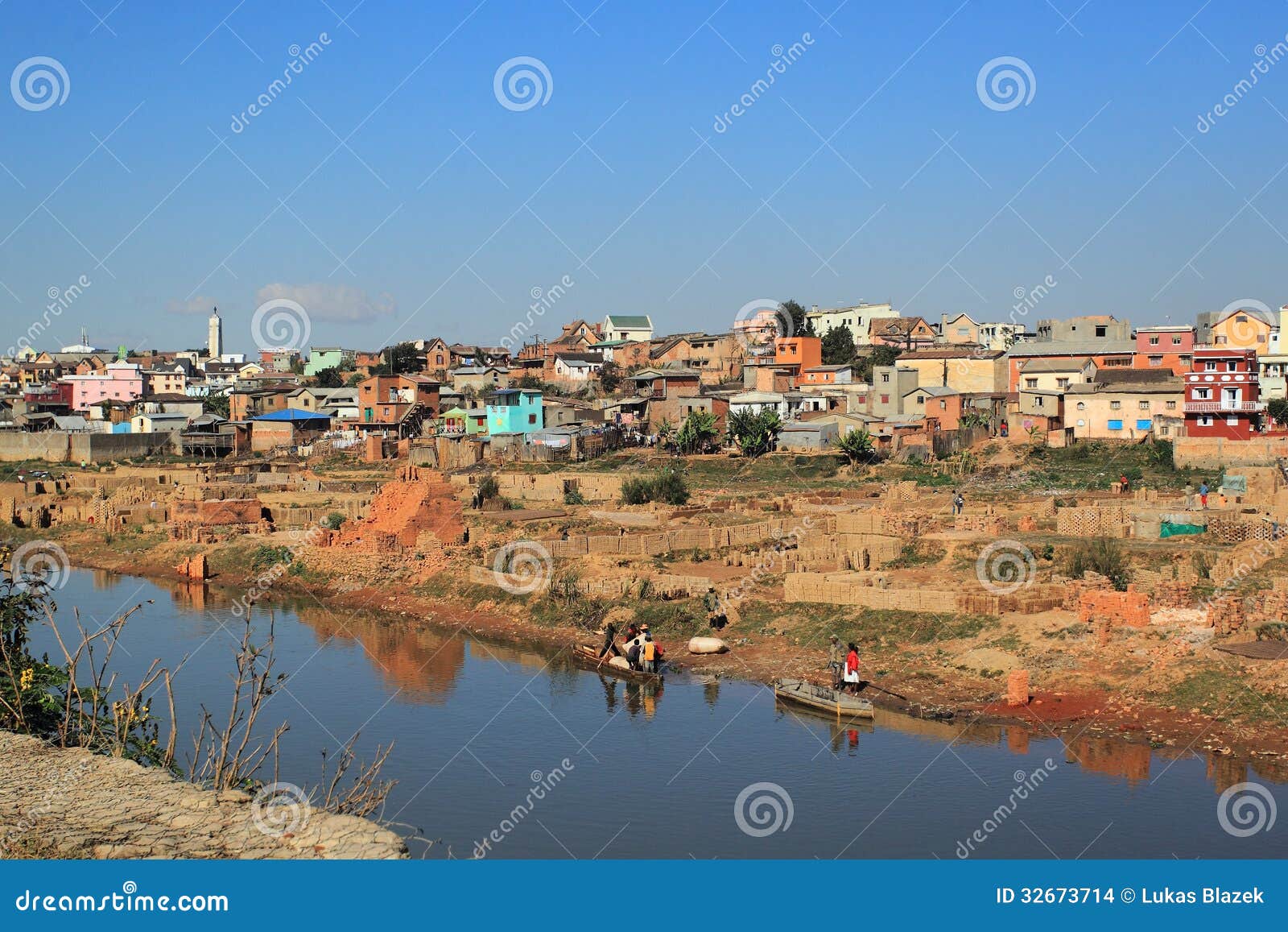 Antananarivo editorial stock image. Image of poverty - 32673714
