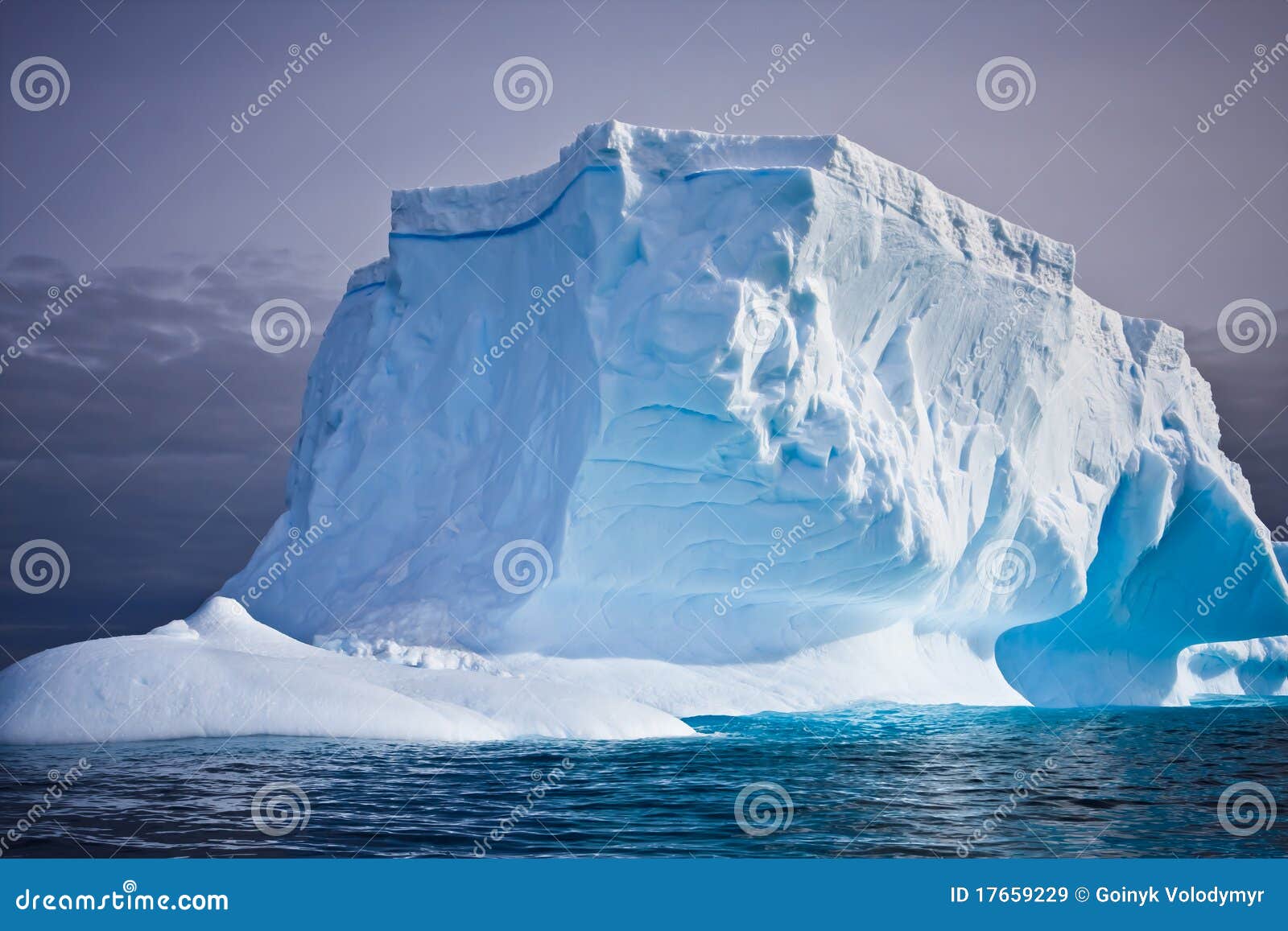 Antarctic iceberg stock image. Image of beauty, area - 17659229