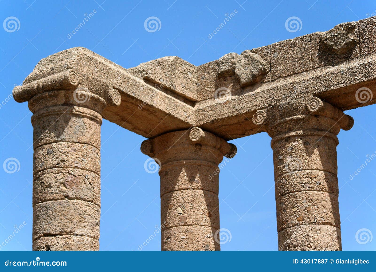 Antas Temple Royalty-Free Stock Photography | CartoonDealer.com #43018043
