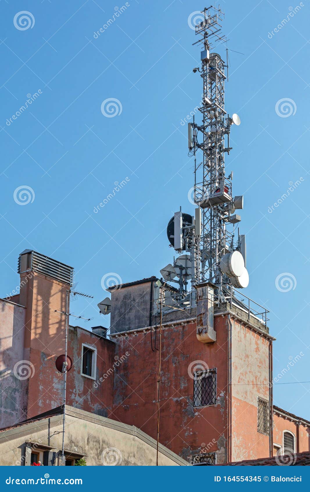 Big Antenna Mast For 3G, 4G And 5G Repeater In The Middle Of The Forest ...