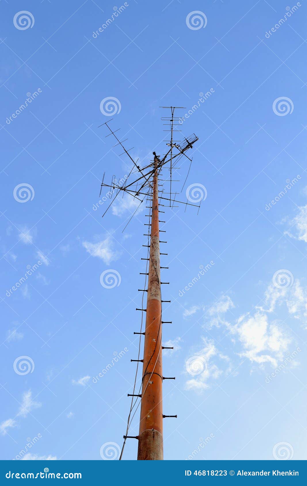 Big Antenna Mast For 3G, 4G And 5G Repeater In The Middle Of The Forest ...