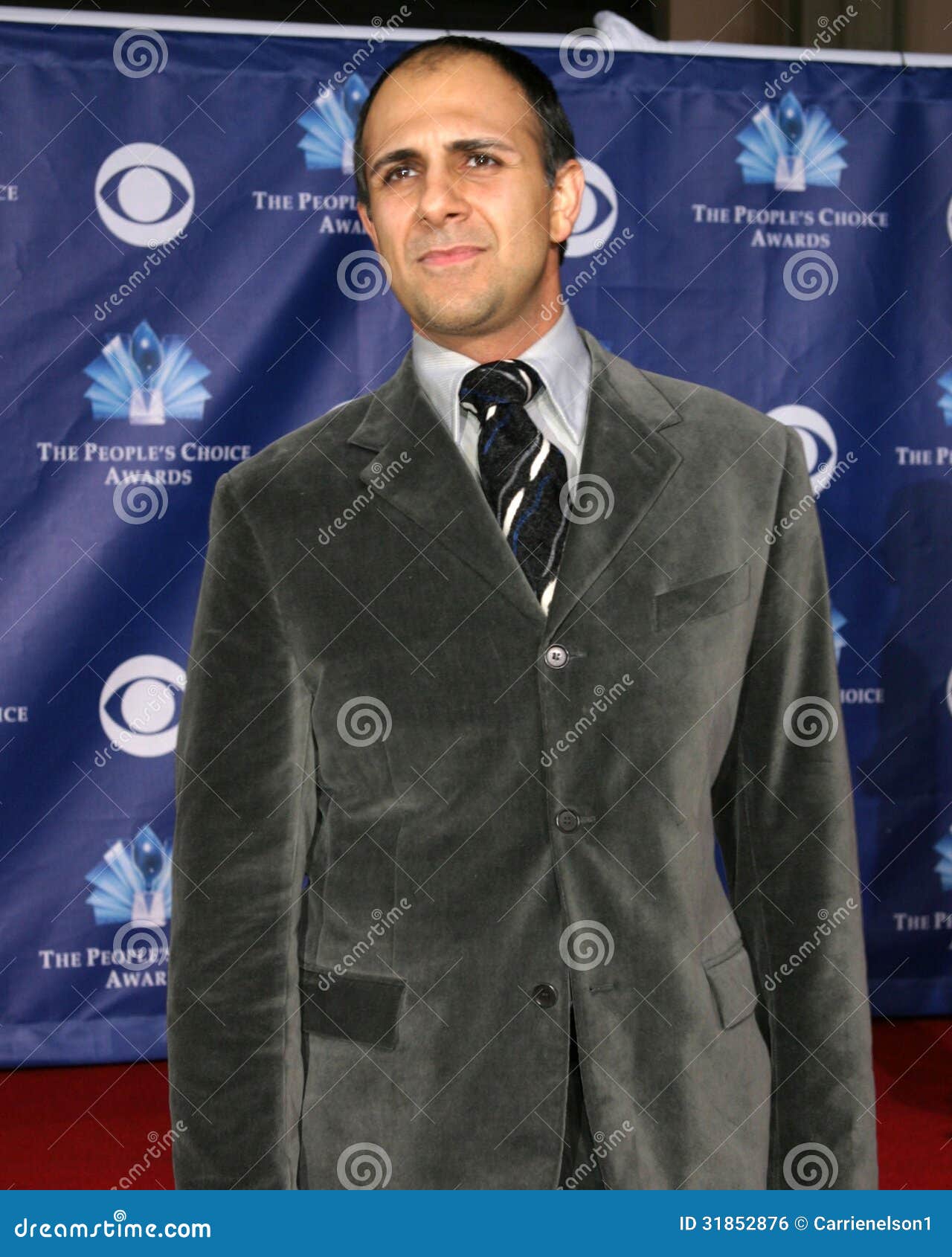 Anthony Azizi photo éditorial. Image du salle, récompenses - 31852876