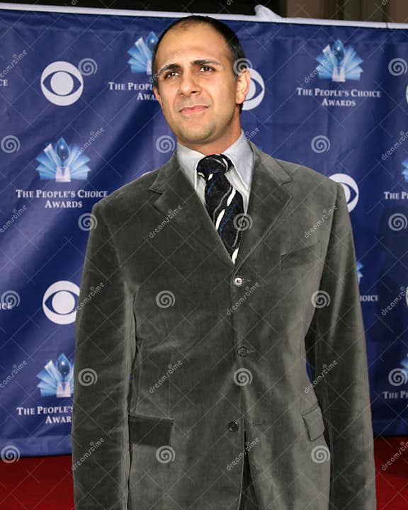 Anthony Azizi photo éditorial. Image du salle, récompenses - 31852876