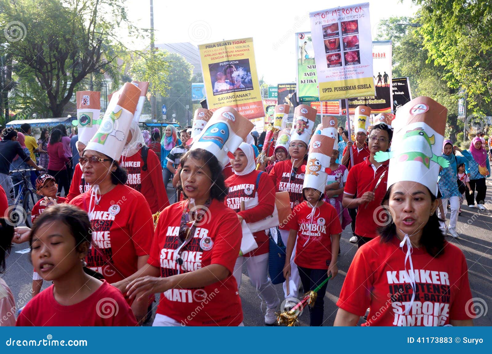 Anti smoking protested editorial stock photo. Image of street - 41173883