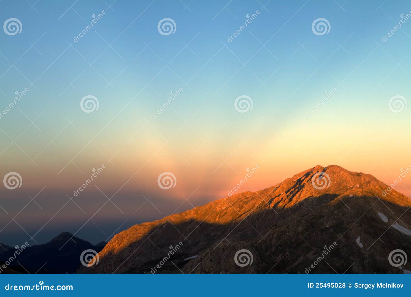 Anticrepuscular rays stock photo. Image of light, dusk - 25495028