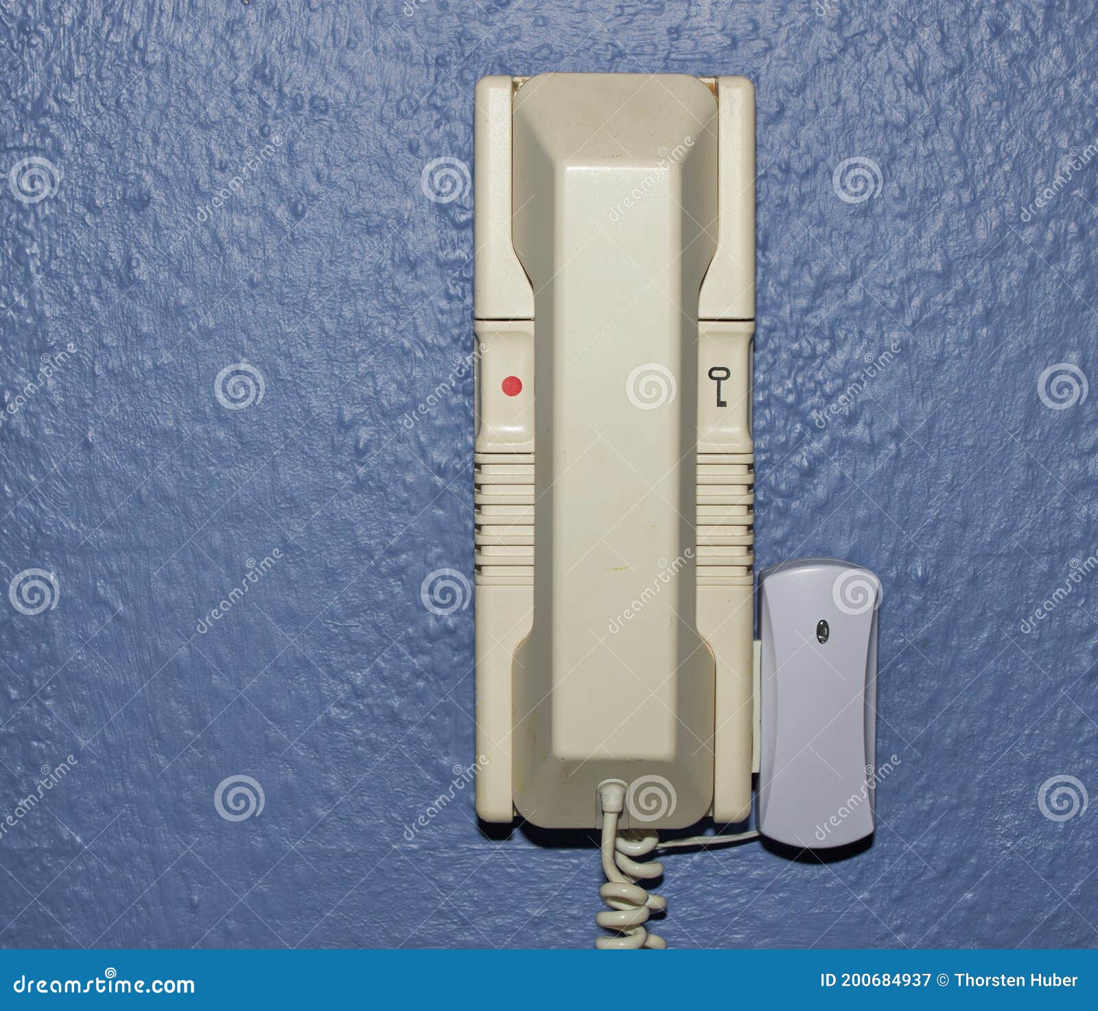 Antigo Interfone Numa Parede Imagem de Stock - Imagem de elétrico ...