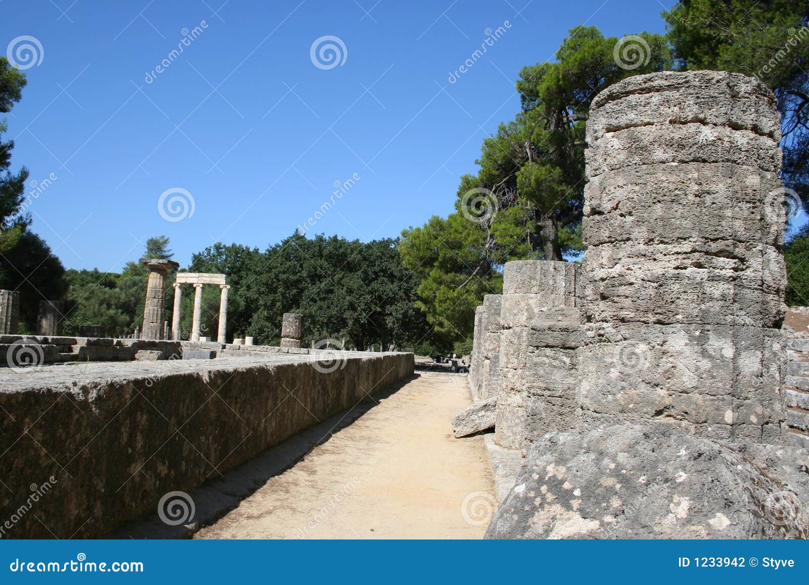 Antigua olÃ­mpica foto de archivo. Imagen de greek, peloponnese - 1233942