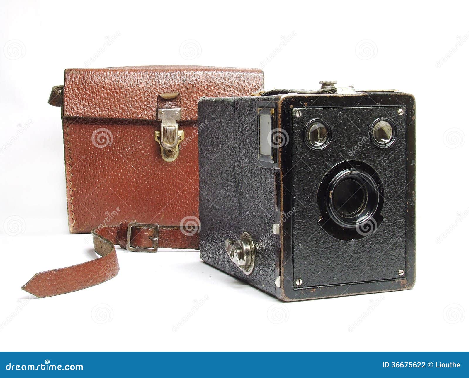 ANTIK FOTOKAMERA MED FALLET Arkivfoto - Bild av isolerat, fokus: 36675622