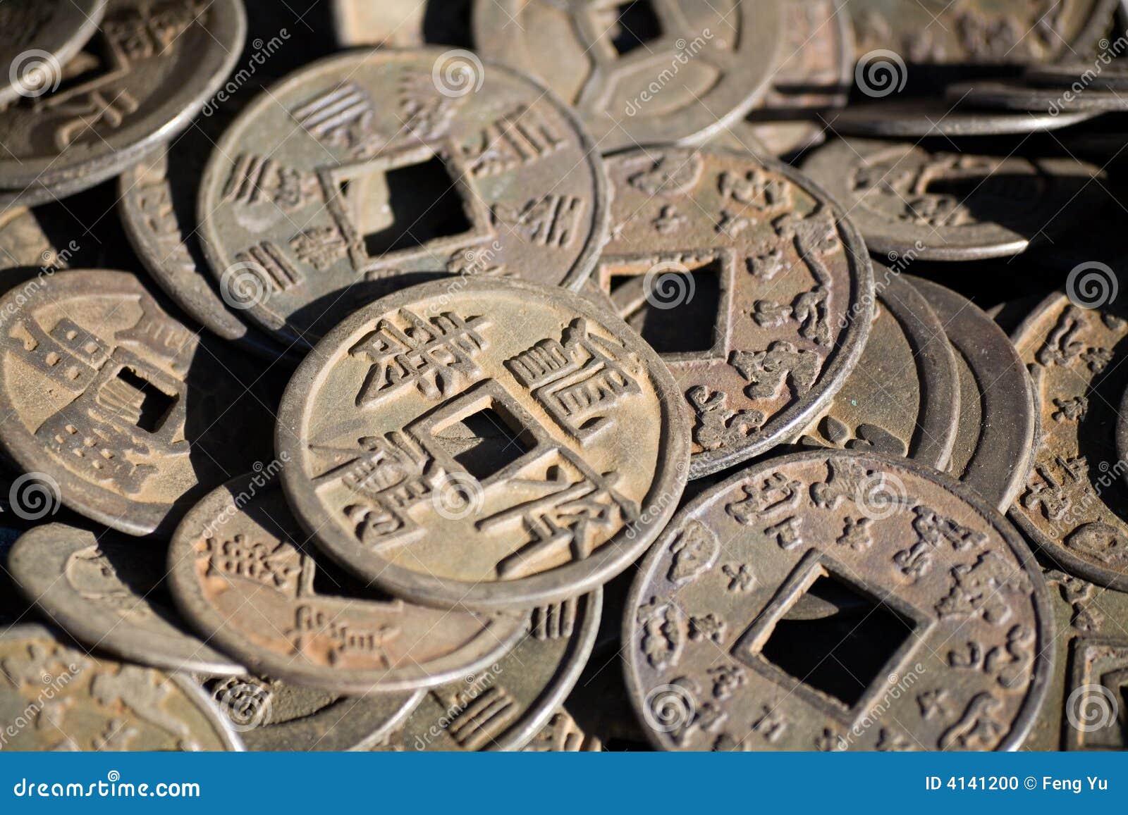 Antikes chinesisches Geld stockfoto. Bild von chinesisch - 4141200