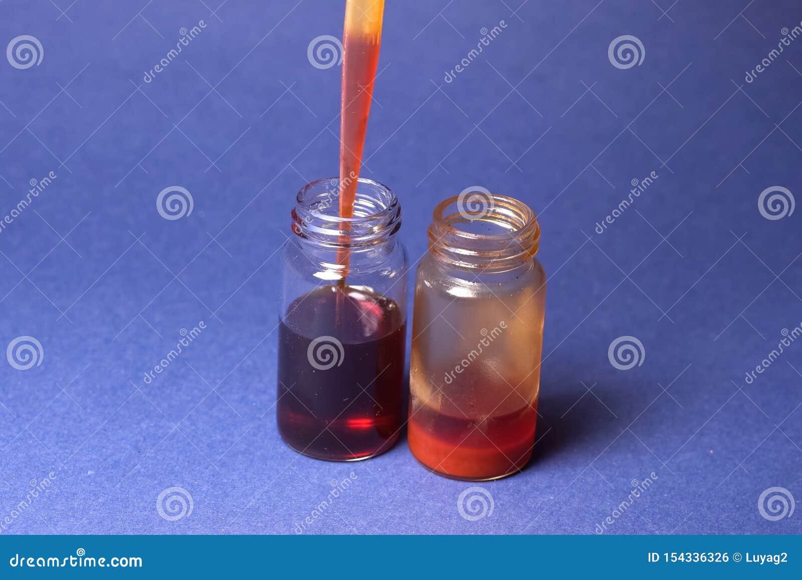 Antimon Semimetal, Chemische Experimente Mit Antimon Stockfoto - Bild ...