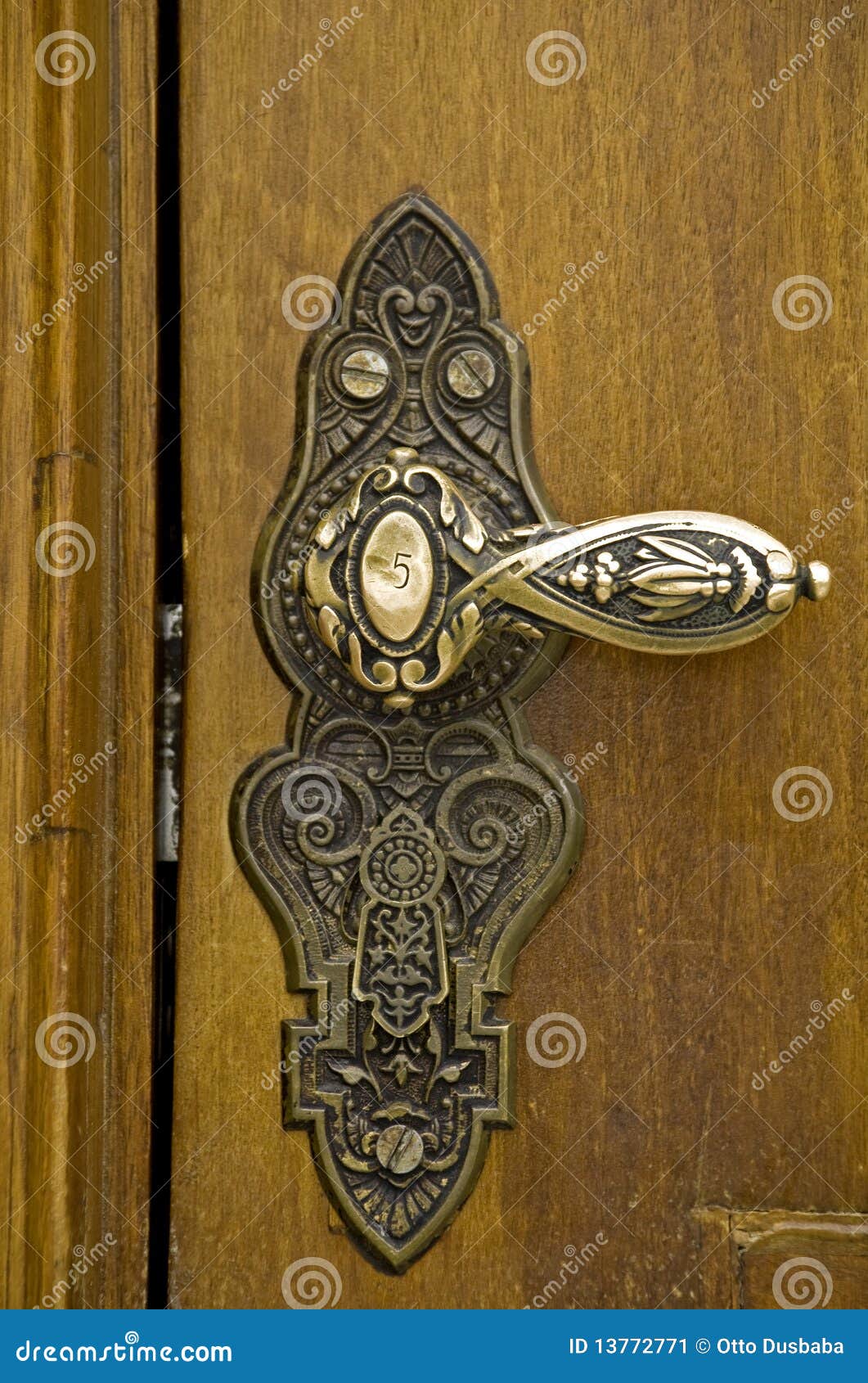 Antique brass door handle stock image. Image of crafted - 13772771