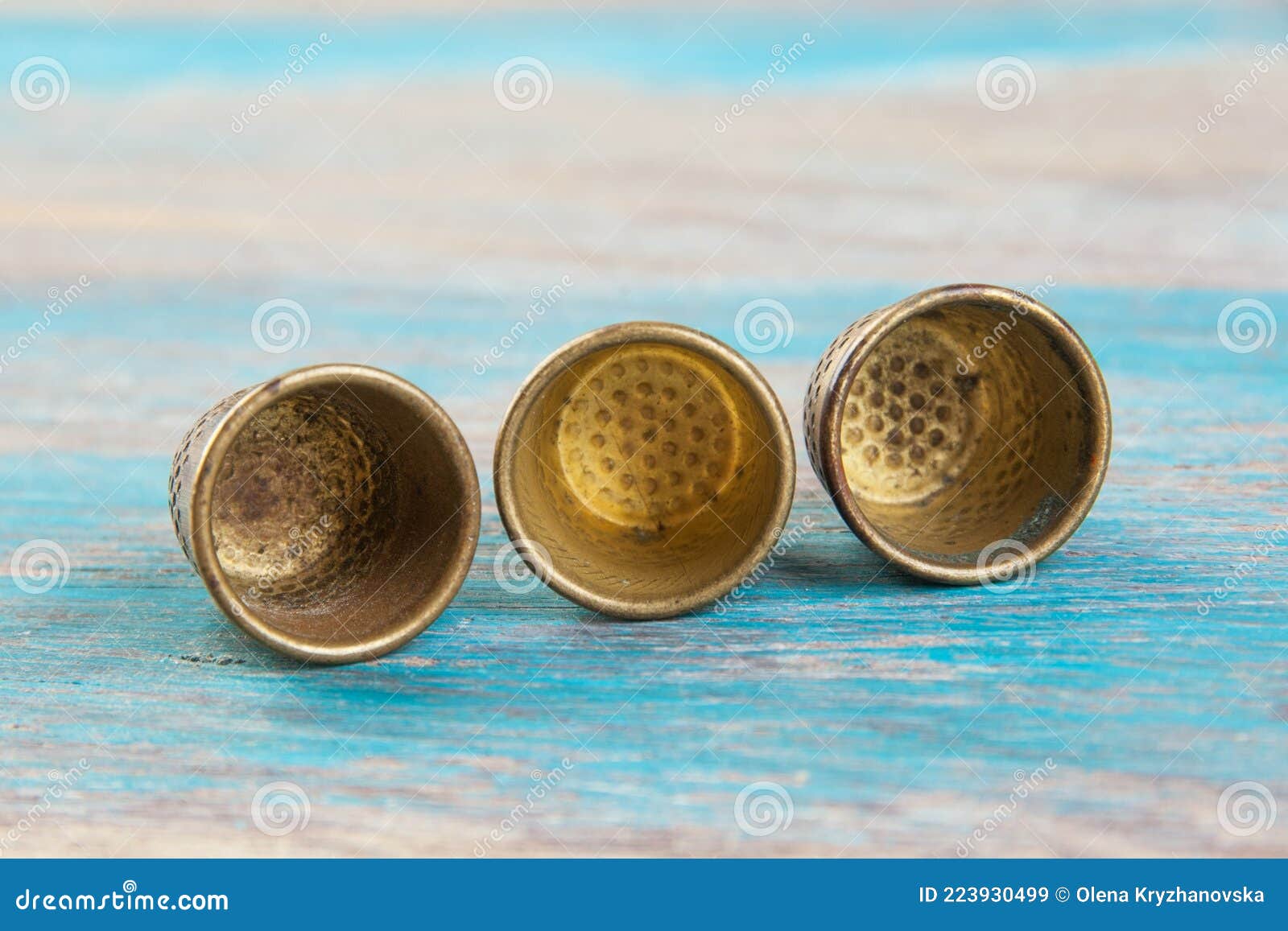 Antique brass thimbles stock image. Image of horizontal - 223930499