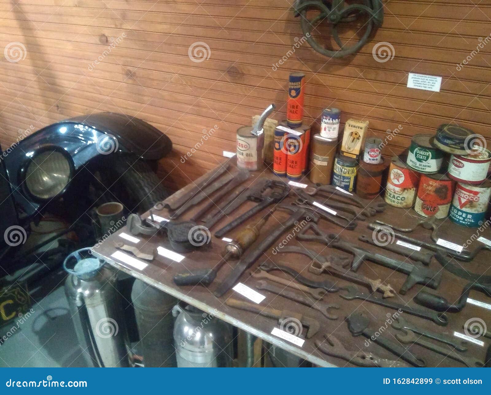Antique Car Repair Tools and Oil Cans Editorial Stock Image - Image of ...