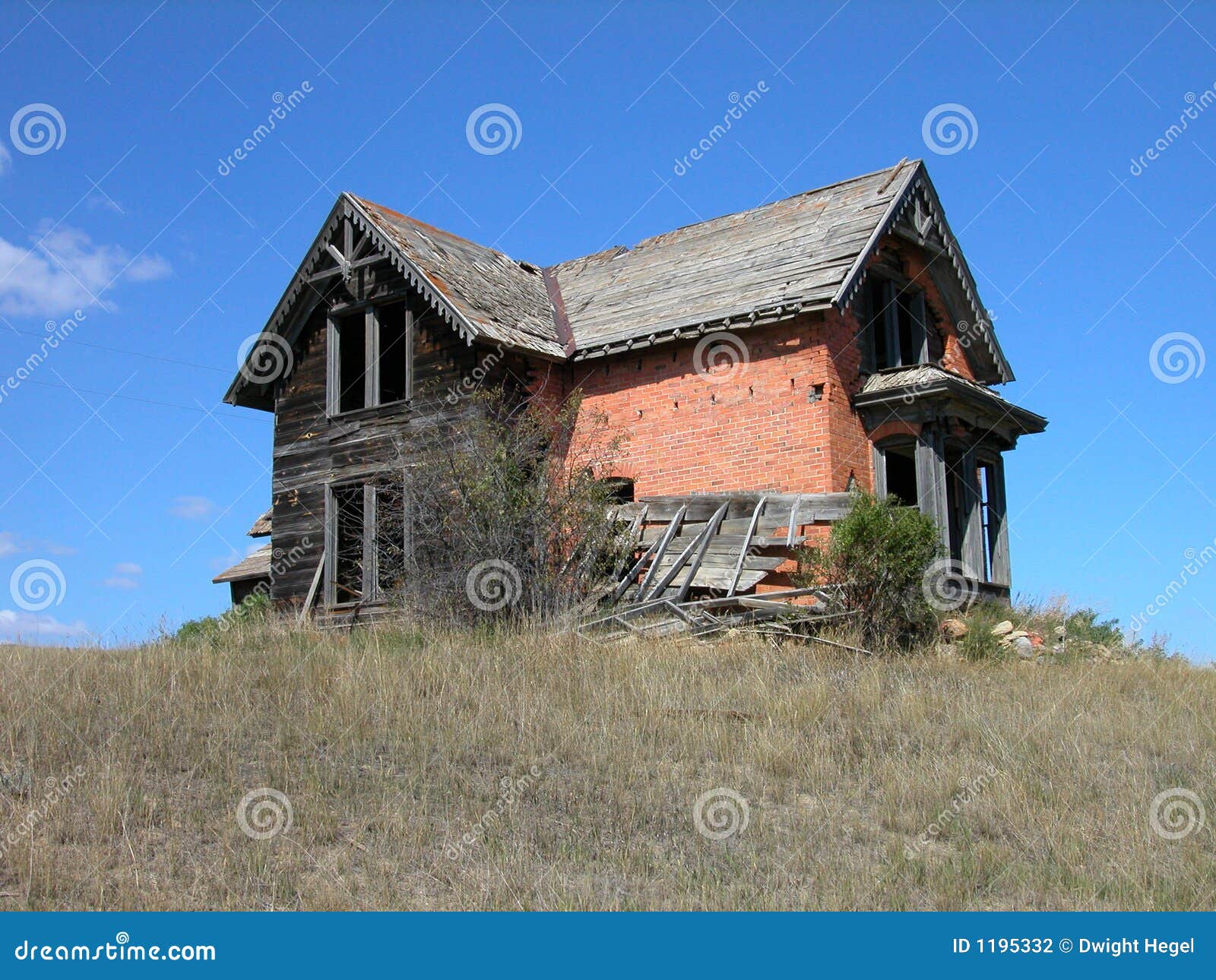 Antique Dilapidated Brick House Stock Photo - Image of home, house: 1195332