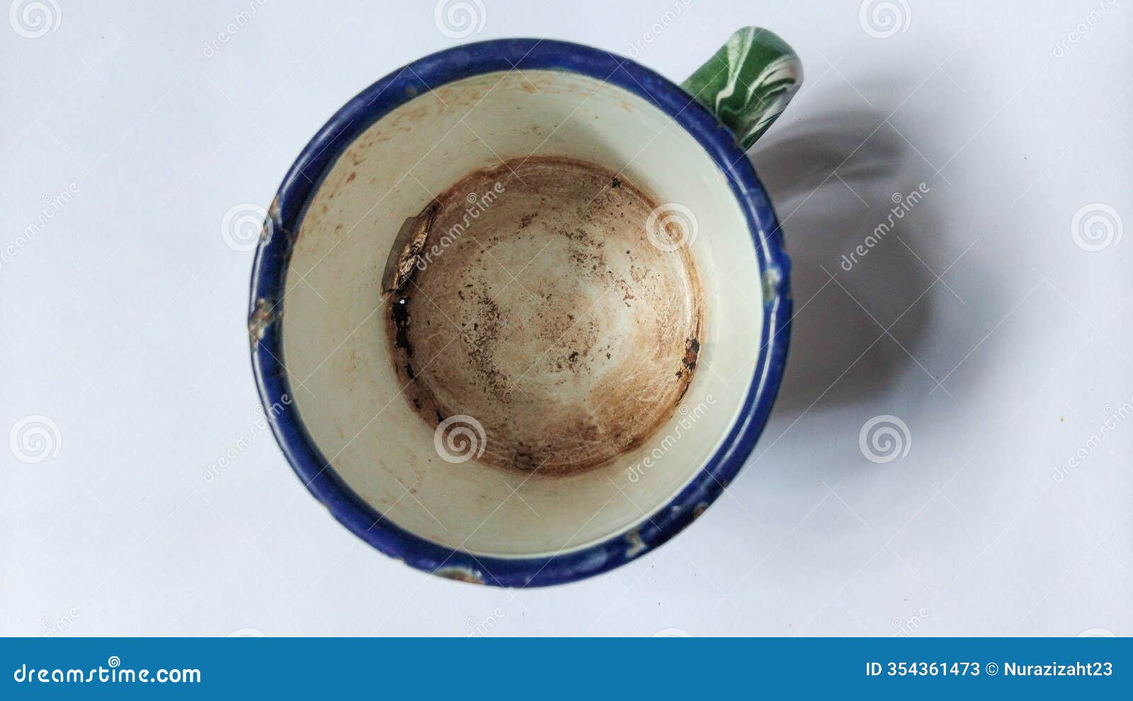Antique empty zinc cup stock image. Image of porcelain - 354361473