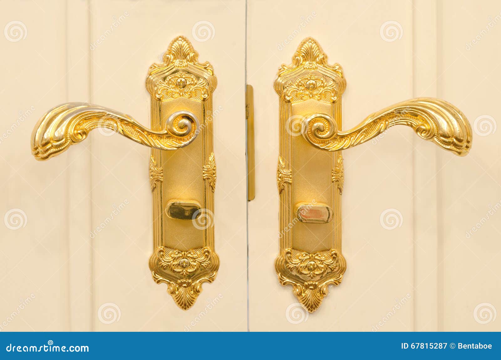 Antique Gold Plated Door Handle Stock Image - Image of beautiful, gate ...