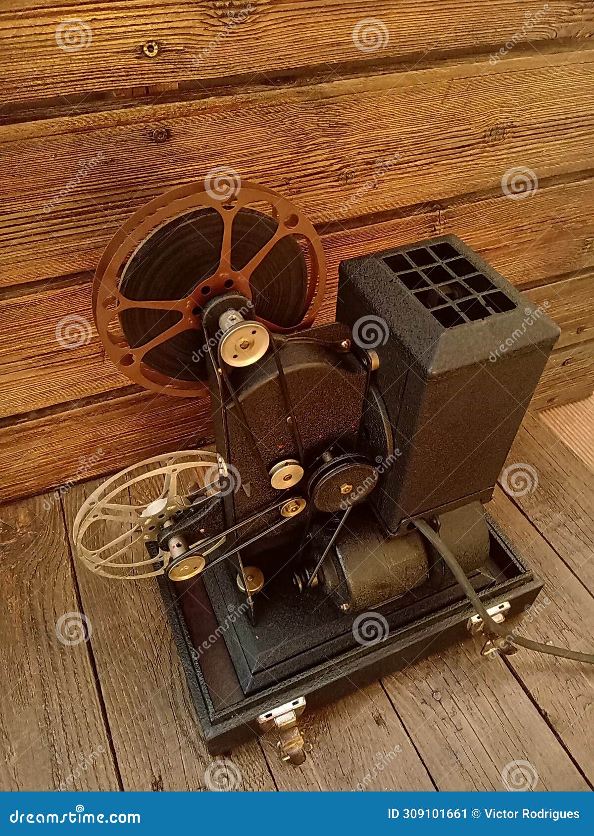 Antique Home Cinema Projector Stock Image - Image of antiqueprojector ...