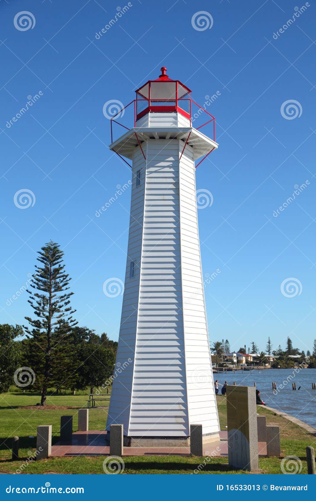 Antique Lighthouse editorial stock photo. Image of beach - 16533013