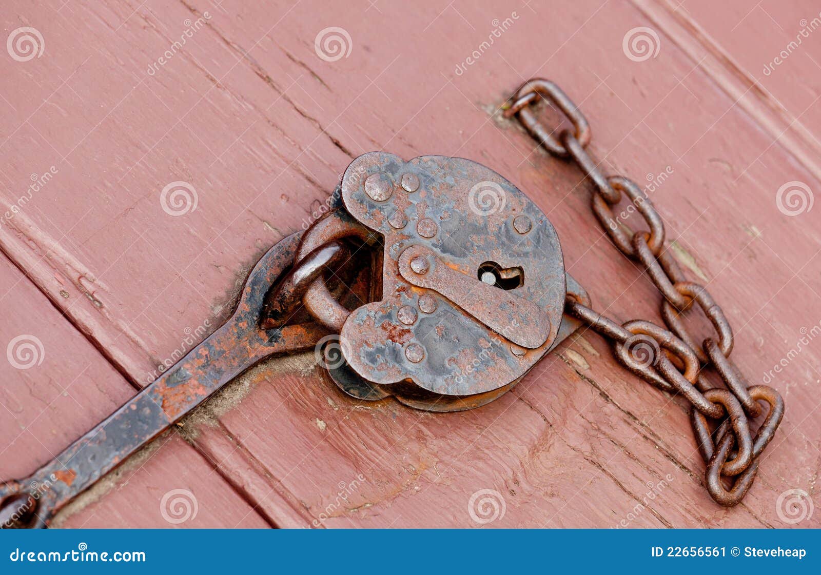 Antique Lock and Chain on Wood Stock Image - Image of rust, background ...