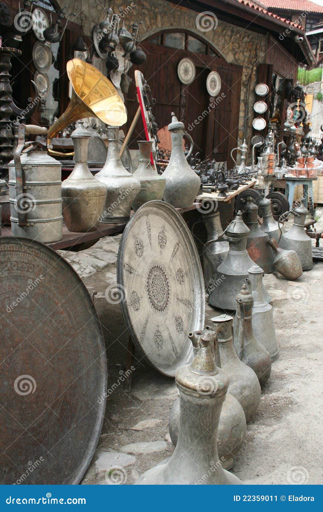 Antique objects at shop stock image. Image of shop, decorative - 22359011