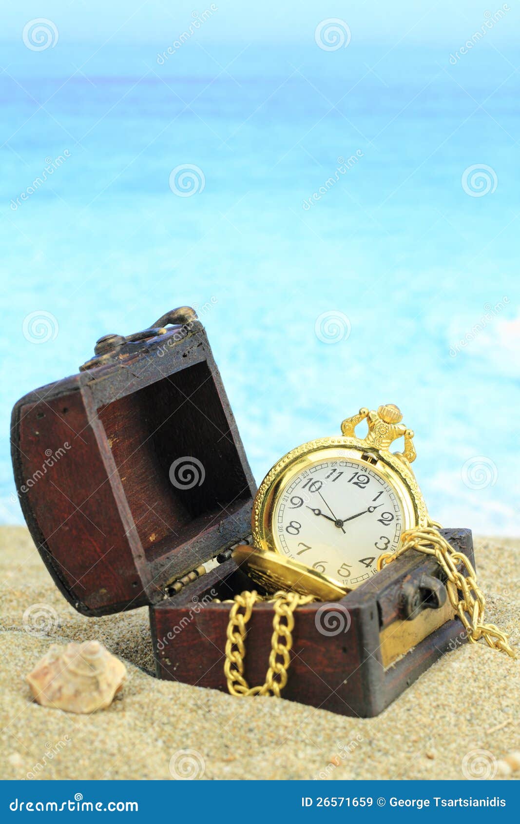 Antique Pocket Clock in a Treasure Chest Stock Image - Image of golden ...