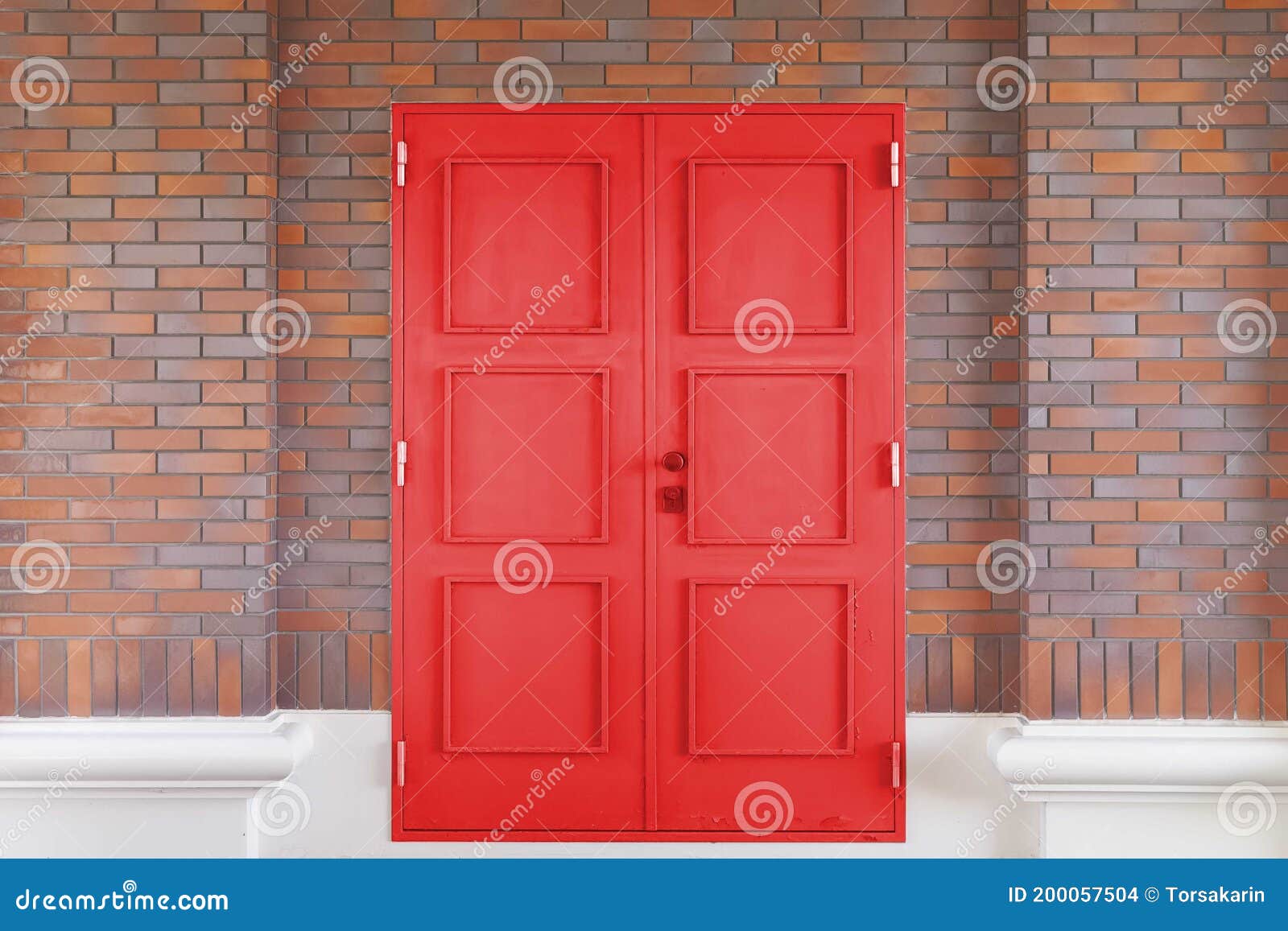 Antique red iron gate stock photo. Image of europe, building - 200057504