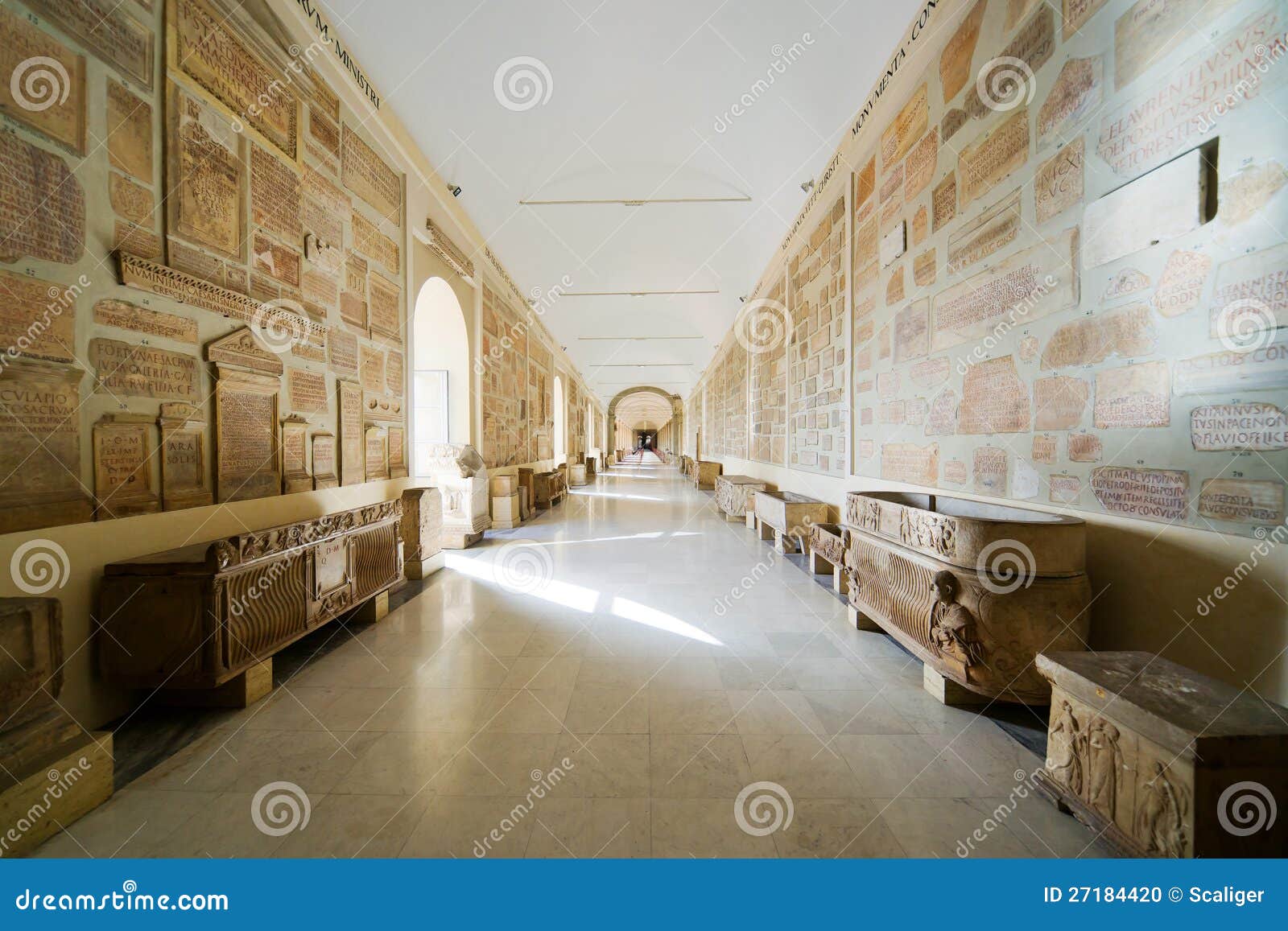 Antique Room in the Vatican Museum, Rome Editorial Image - Image of ...