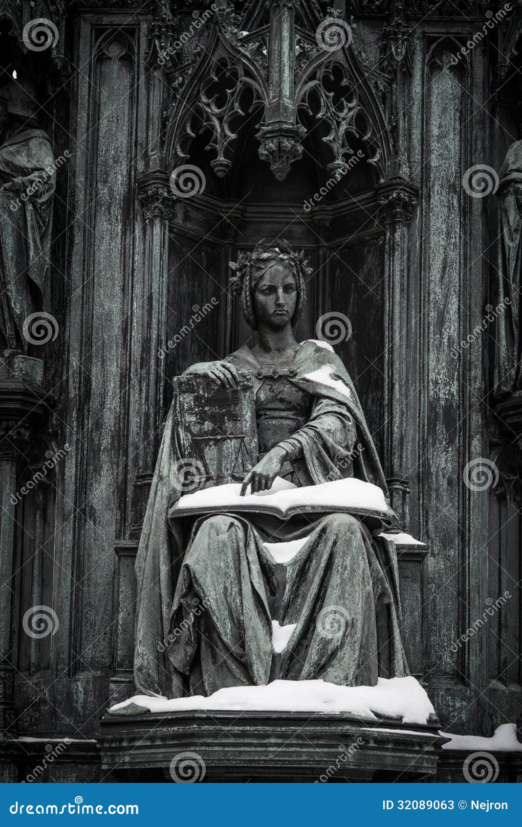 Antique statue in Prague stock image. Image of prague - 32089063