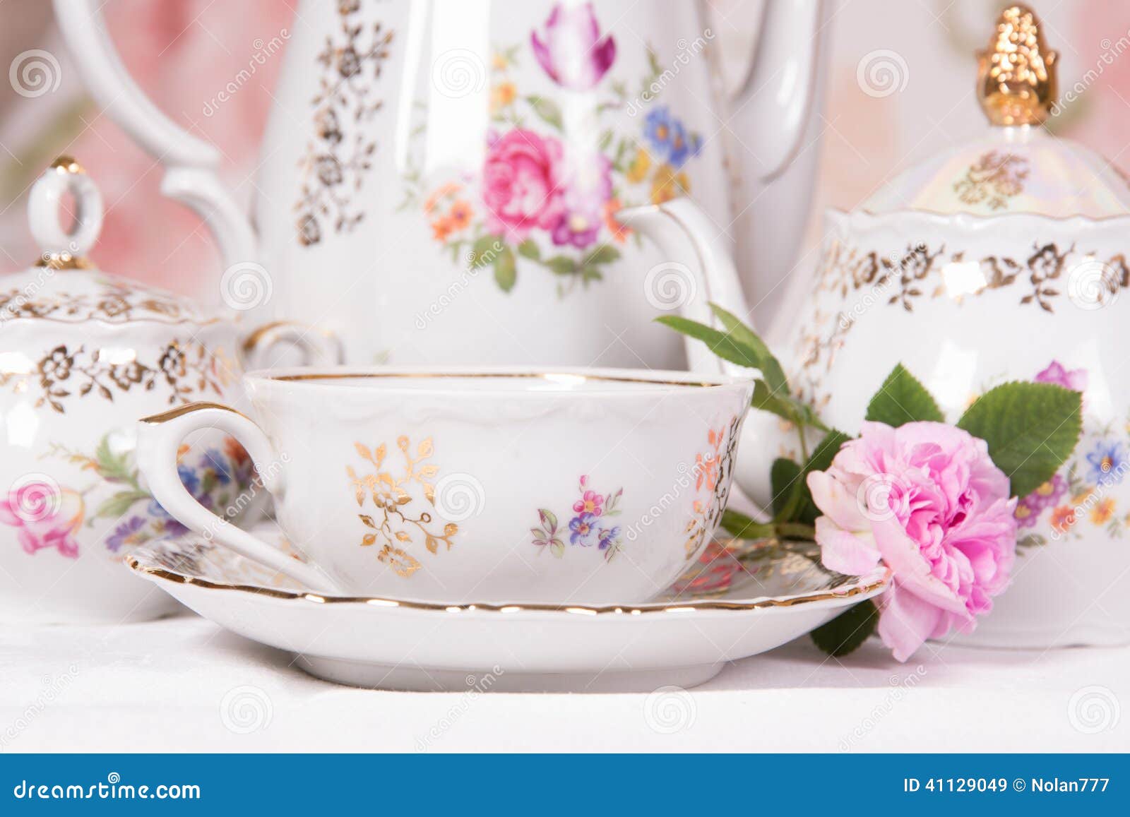 Antique tea set stock image. Image of floral, afternoon - 41129049