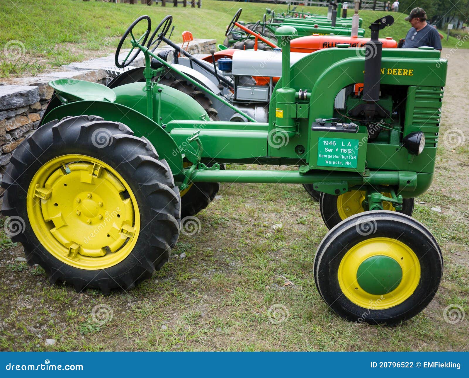 Antique Tractors editorial photography. Image of farmer - 20796522