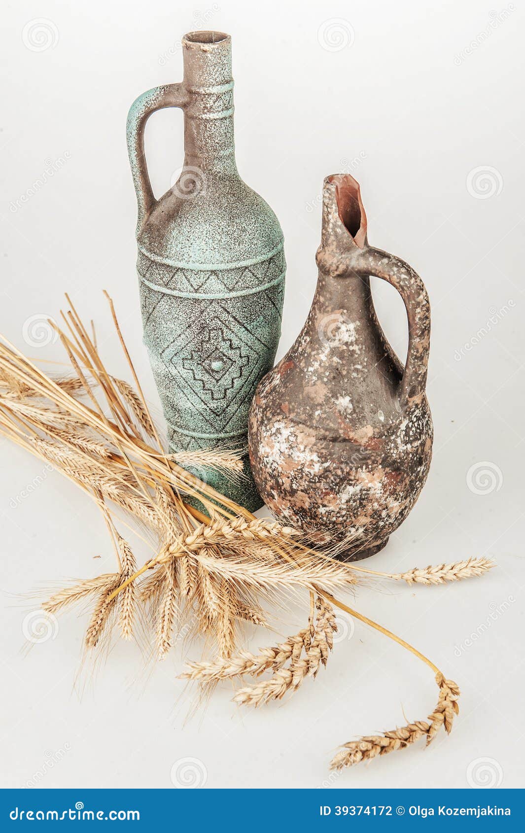 Antique Vases Royalty-Free Stock Photography | CartoonDealer.com #13107179
