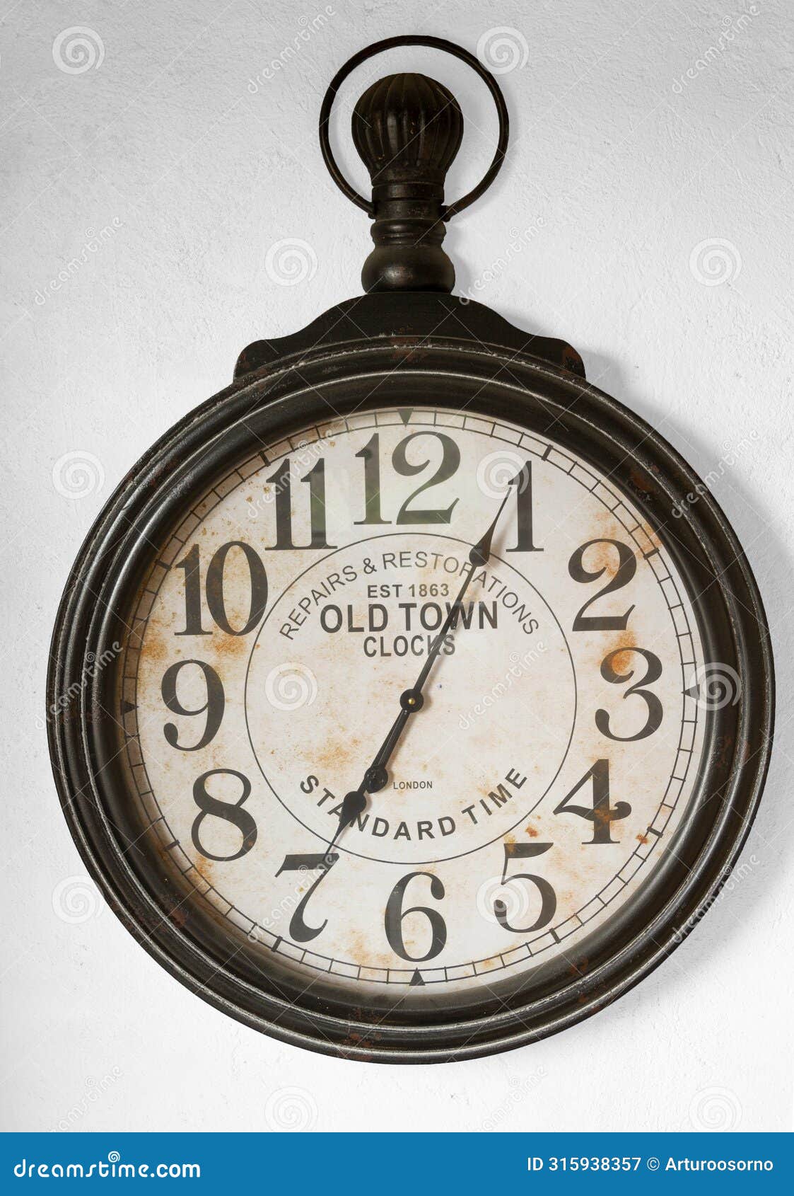 Antique Wind-up Clock with Hands and Large Numbers Stock Image - Image ...