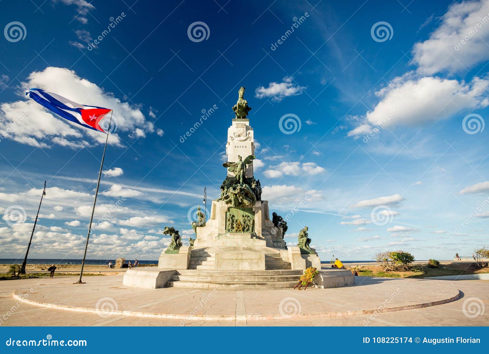 Antonio Maceo Monument in Havana Stock Photo - Image of cuban, landmark ...