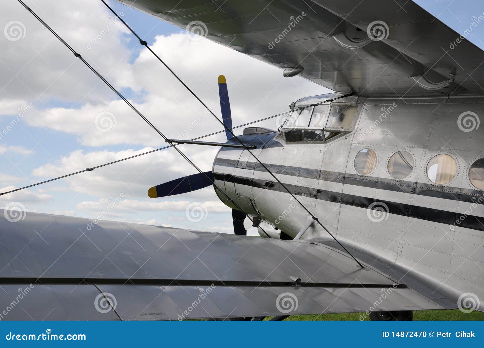 Antonov AN2 stock photo. Image of cockpit, parachuting - 14872470