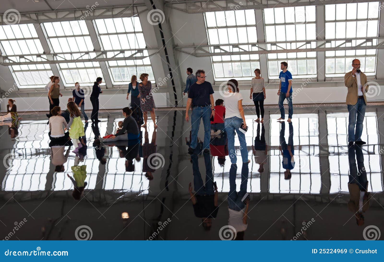 Antony Gormley Horizon Field Hamburg Editorial Stock Image - Image of ...