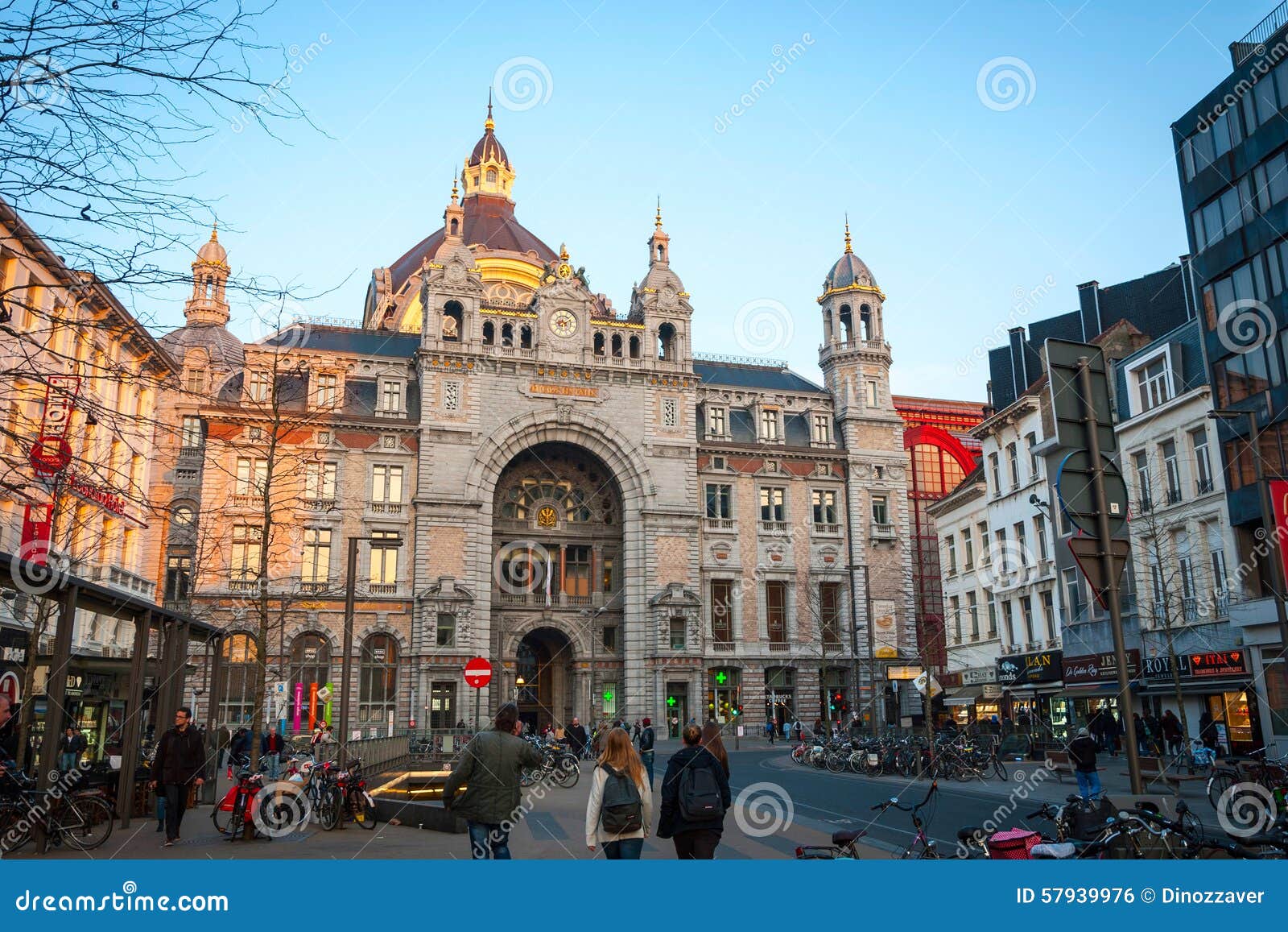 Antwerp Central Train Station Editorial Photo - Image of clock, belgium ...
