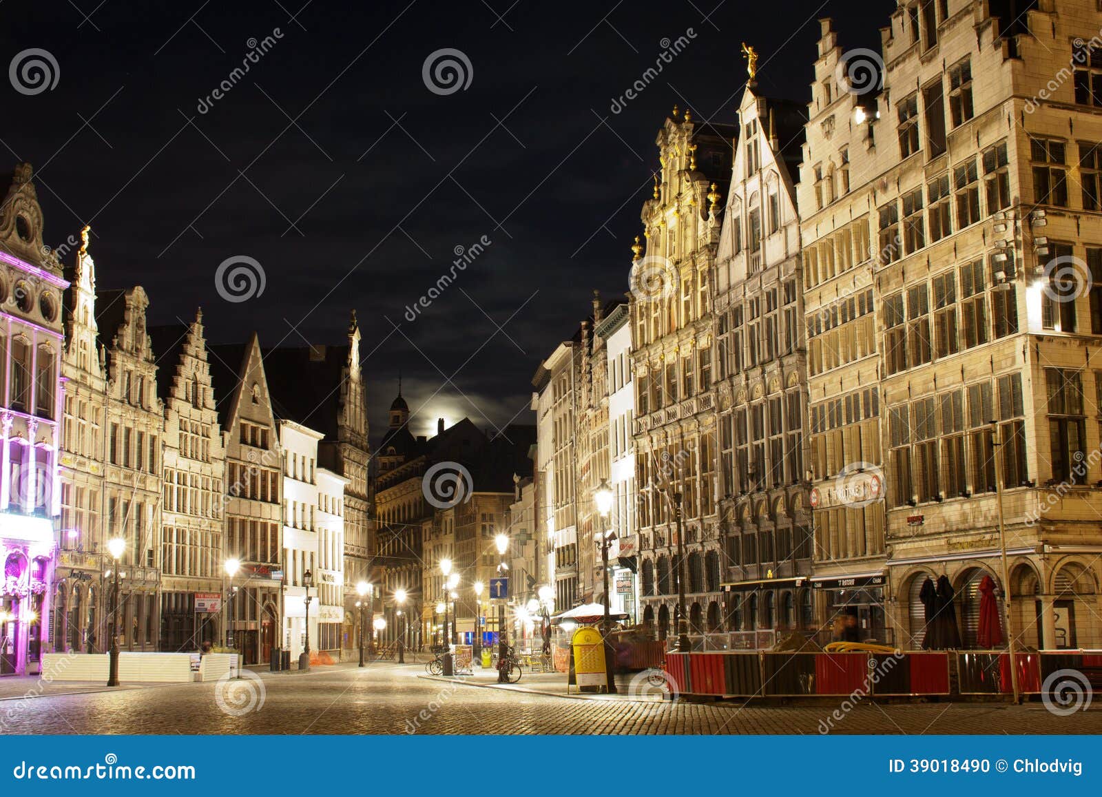 Antwerp at Night editorial image. Image of antwerp, antwerpen - 39018490