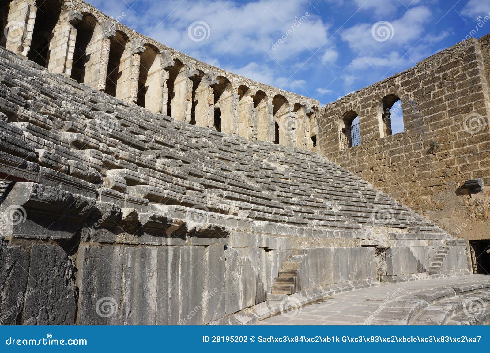 Antyczny Amfiteatr Aspendos Zdjęcie Stock - Obraz złożonej z sławny ...