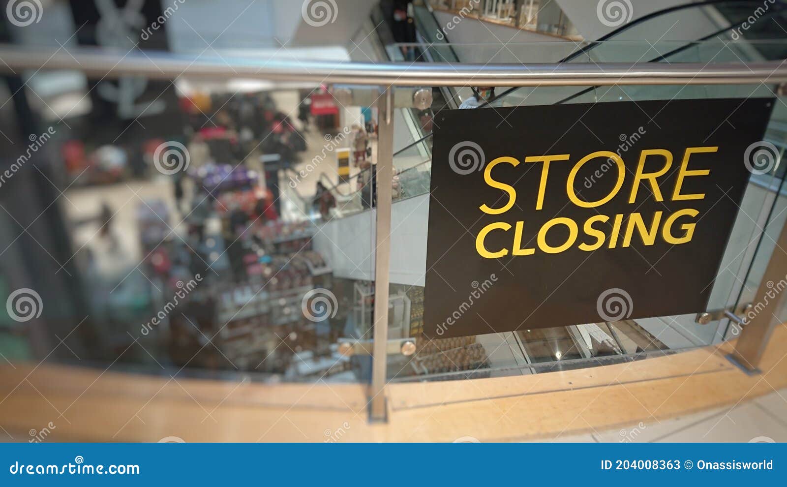 Anuncio De Cierre De Tienda Imagen de archivo - Imagen de almacén ...