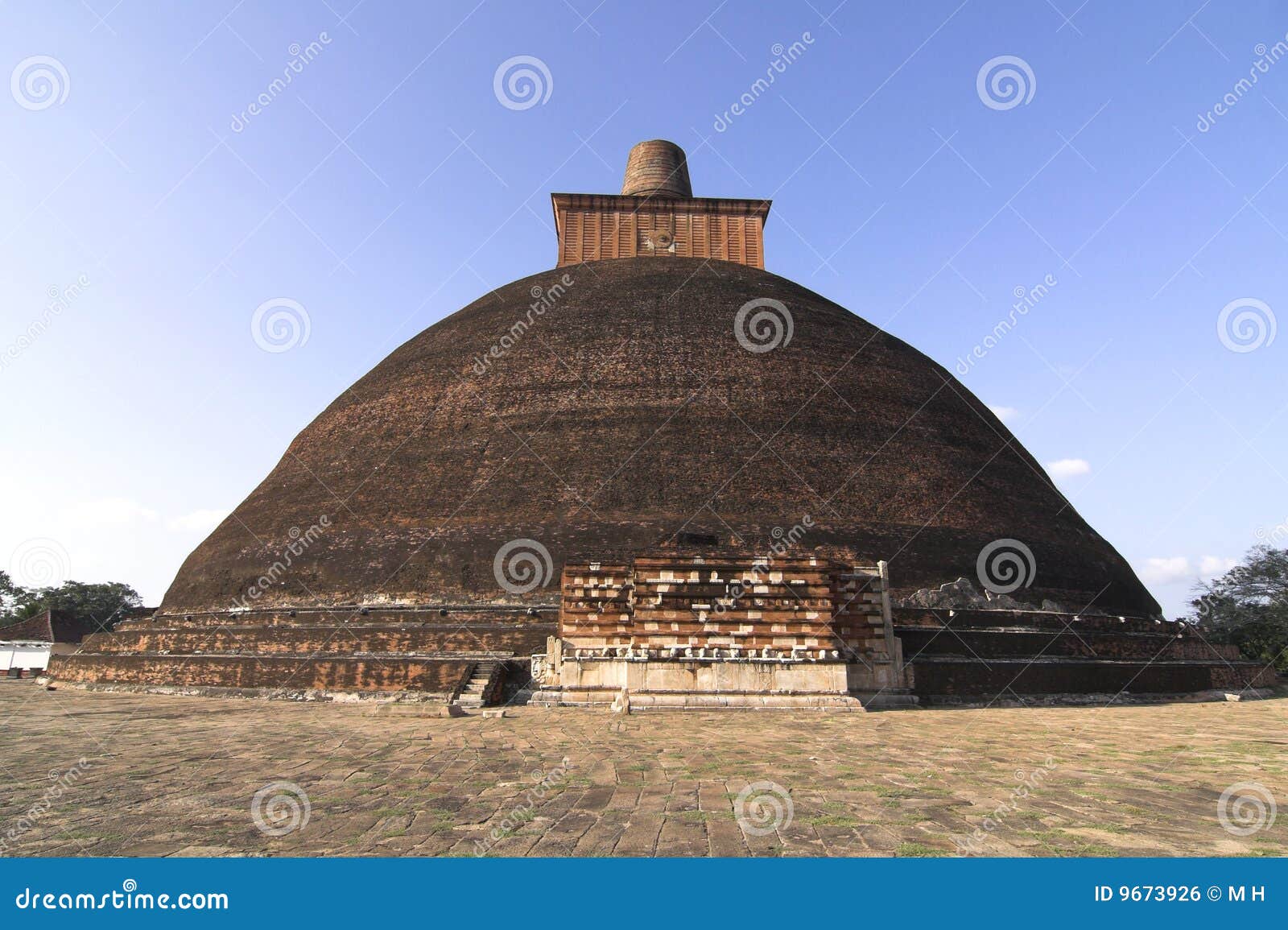 Anuradhapura - Jetavanaramaya Stock Photo - Image of ancient, religion ...