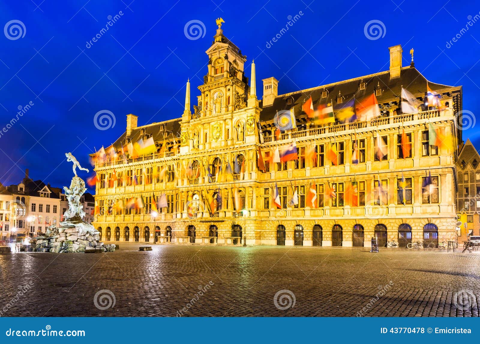 Anversa, Grote Markt E Municipio, Belgio Fotografia Stock - Immagine di ...