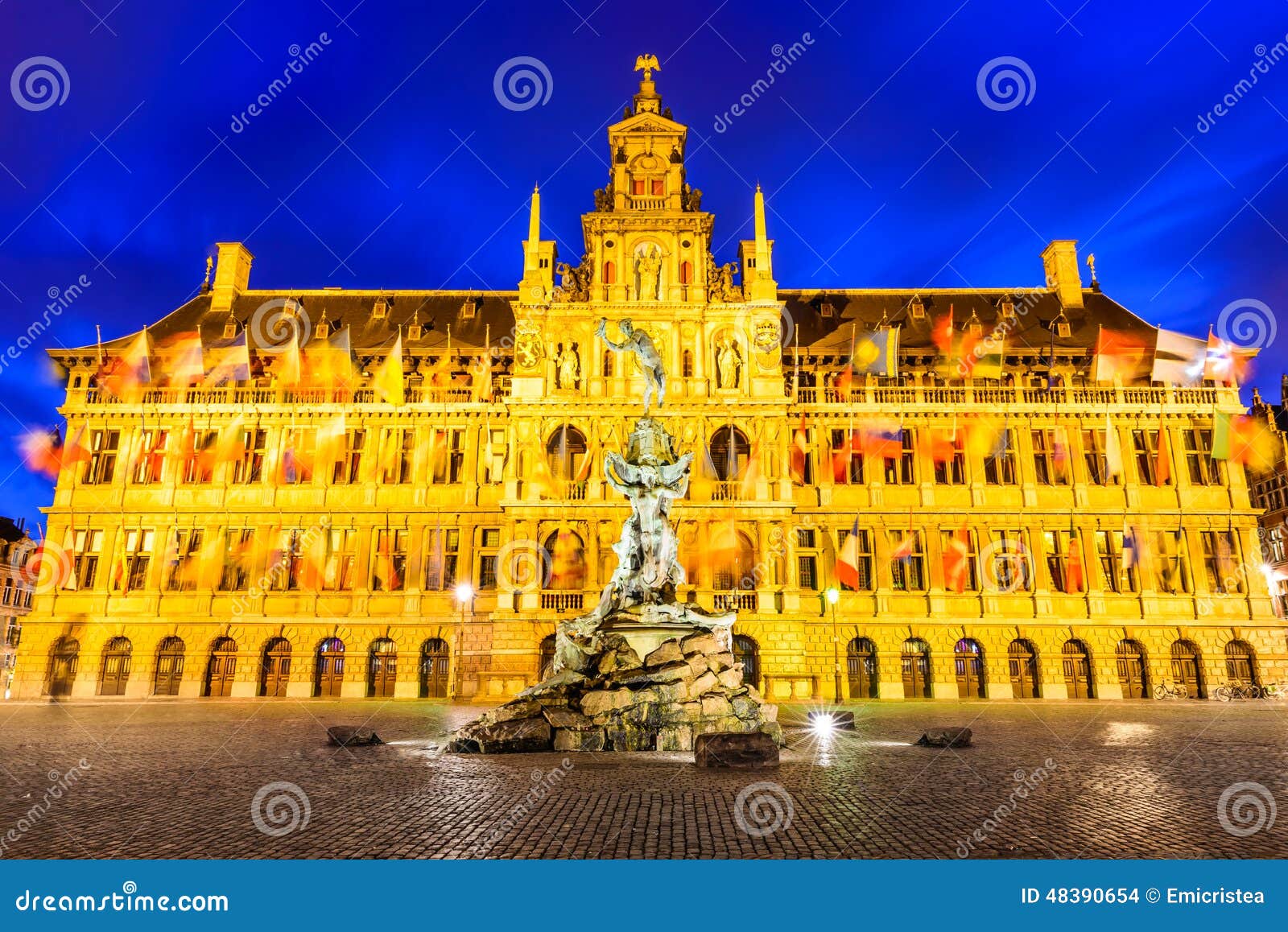 Anversa, Grote Markt E Municipio, Belgio Fotografia Stock - Immagine di ...