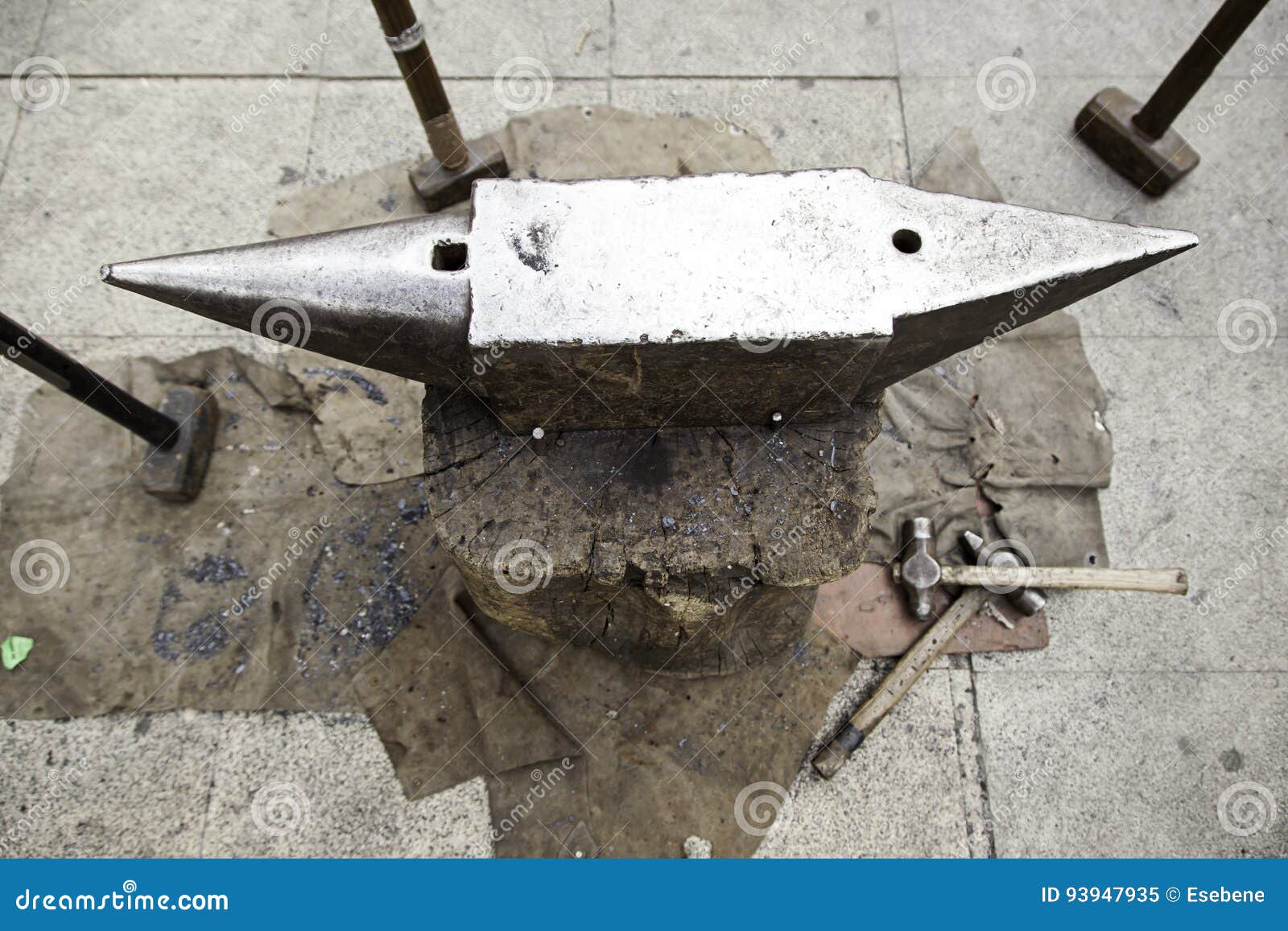 Anvil hammer stock image. Image of metalwork, forge, shop - 93947935