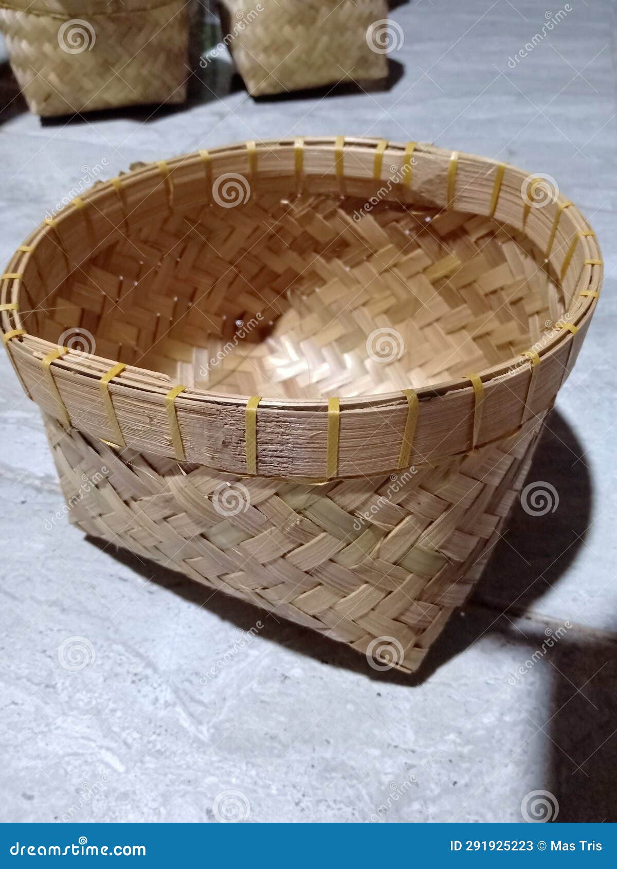 Tumbu anyaman bambu stock image. Image of carving, tumbu - 291925223