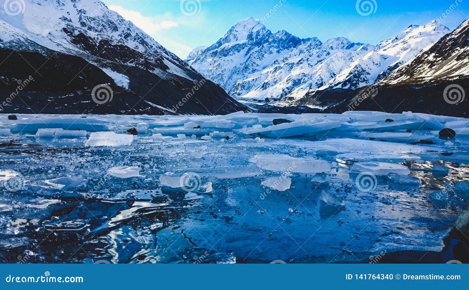 Aoraki Mount Cook stock photo. Image of aoraki, winter - 141764340