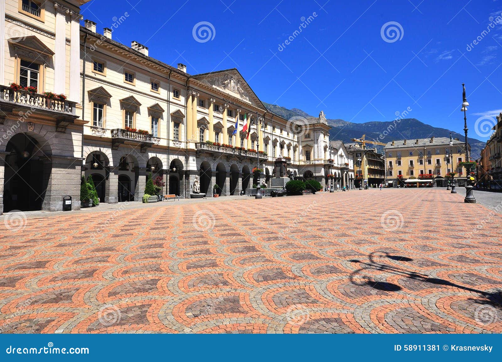 Aosta, Italie photo éditorial. Image of italien, repère - 58911381