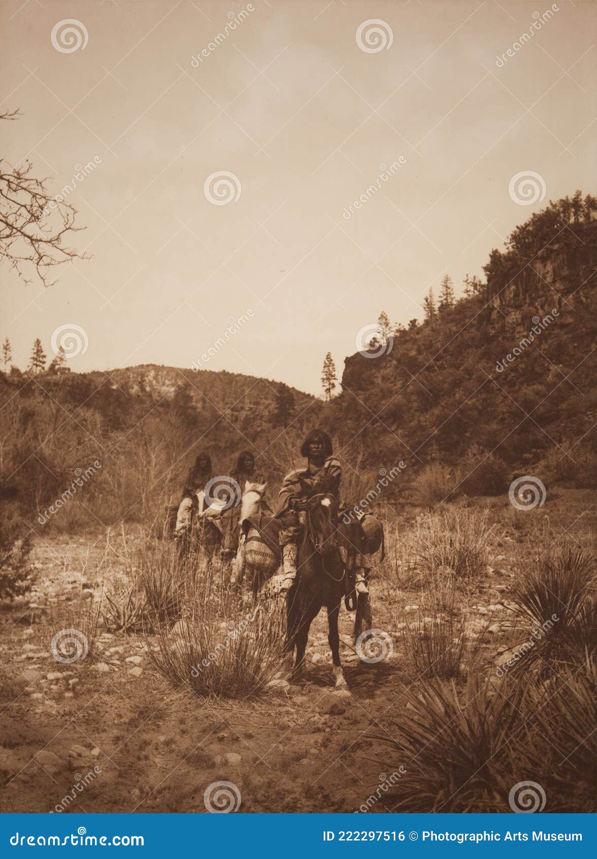 Apache-land Picture. Image: 222297516