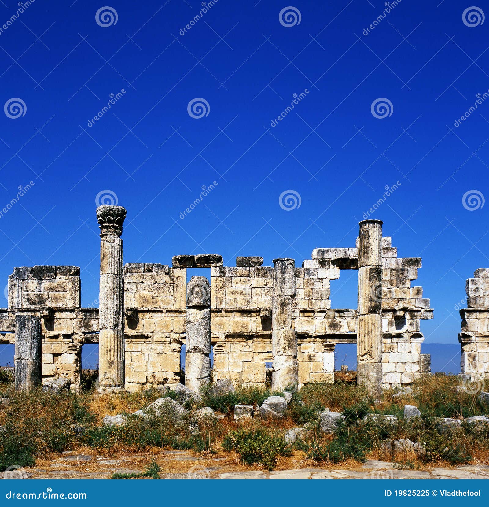 Apamea stock image. Image of abandoned, sunny, colonnade - 19825225
