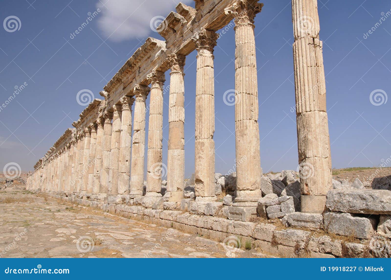 Apamea ruins stock image. Image of citadel, fortification - 19918227